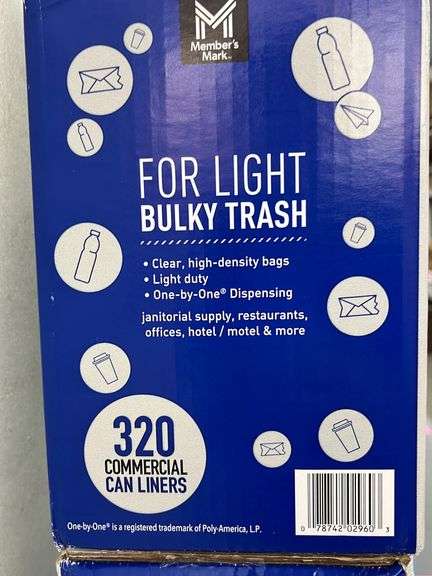 (3) BOXES OF COMMERCIAL CAN LINERS - Earl's Auction Company