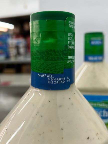 (7) 40OZ BOTTLES OF HIDDEN VALLEY RANCH - Earl's Auction Company