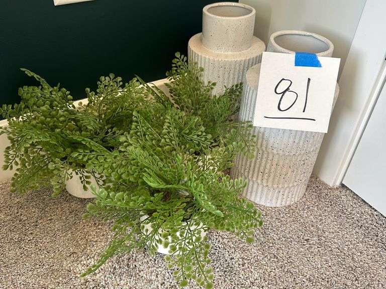 5PC HOME DECOR LOT - Earl's Auction Company