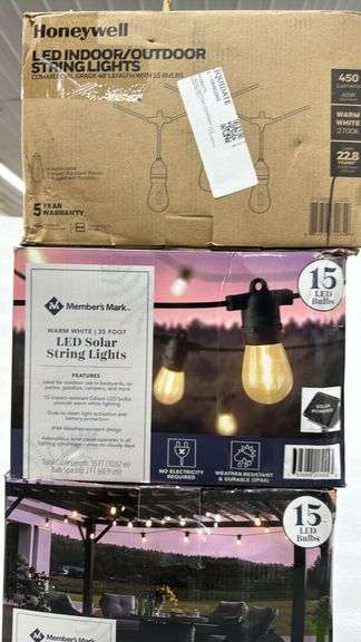 (4) BOXES OF STRING LIGHTS - Earl's Auction Company