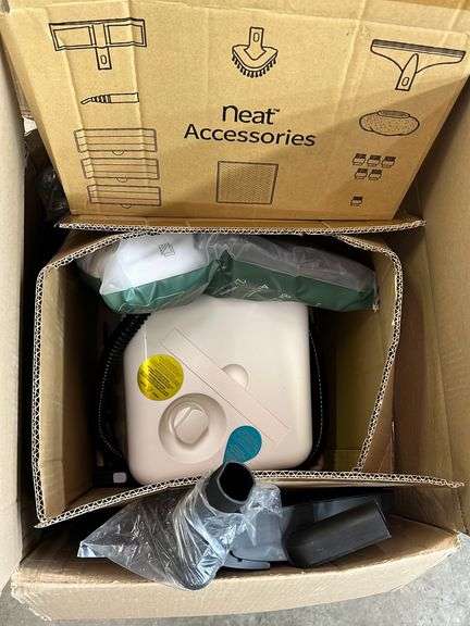 DUPRAY STEAM CLEANER IN BOX - Earl's Auction Company