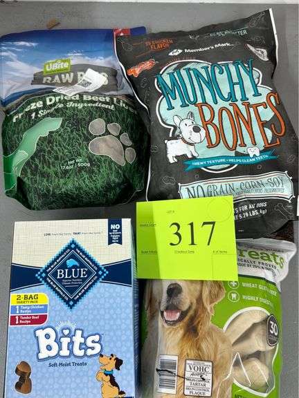 4PC DOG LOT - SEE PHOTOS - Earl's Auction Company