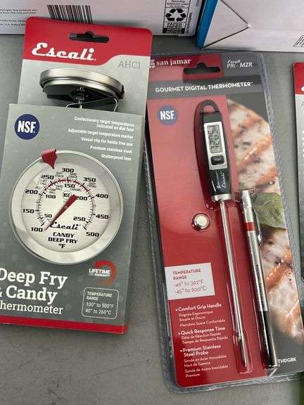 5PC KITCHEN LOT - RACKS & THERMOMETERS - Earl's Auction Company