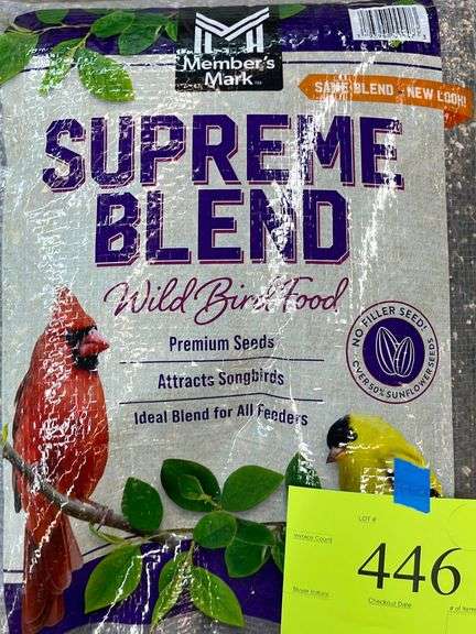 Member S Mark Supreme Blend Wild Bird Food 40 Lbs