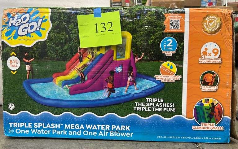 H2O GO TRIPLE SPLASH MEGA WATER PARK IN BOX - Earl's Auction Company