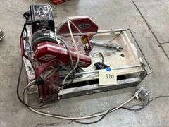MK WET TILE SAW - Earl's Auction Company