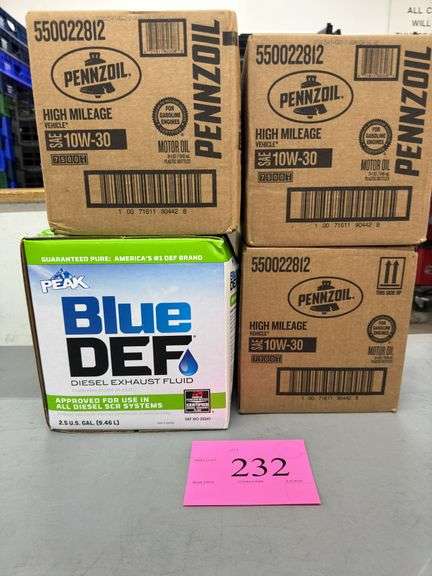 4PC CAR LOT - BLUE DEF & MOTOR OIL - Earl's Auction Company