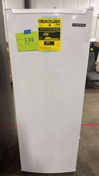 THOMSON 6.5CU FT UPRIGHT FREEZER - WHITE - Earl's Auction Company