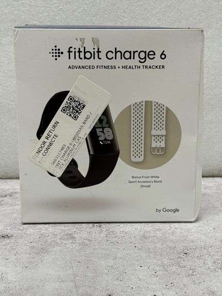 FITBIT CHARGE 6 IN BOX - Earl's Auction Company