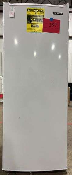 THOMSON 6.5CU FT UPRIGHT FREEZER - WHITE - Earl's Auction Company