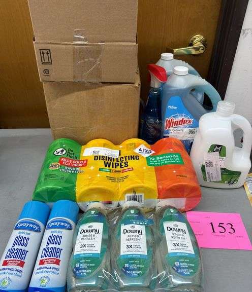 MISC LOT OF CLEANING ITEMS - SEE PHOTOS - Earl's Auction Company