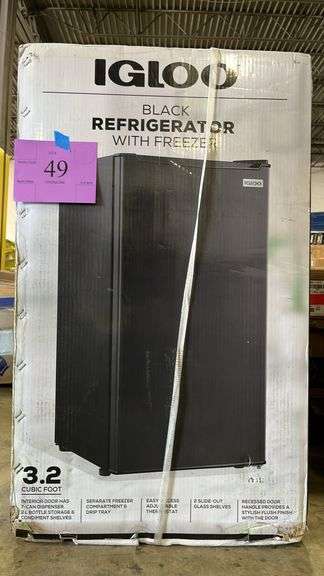 IGLOO 3.2CU FT REFRIGERATOR IN BOX - BLACK - Earl's Auction Company