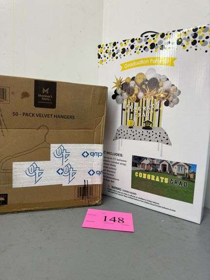 2PC LOT - HANGERS & GRAD SET - Earl's Auction Company
