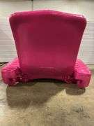 RECLINING POOL CHAIR FLOAT - PINK - Earl's Auction Company