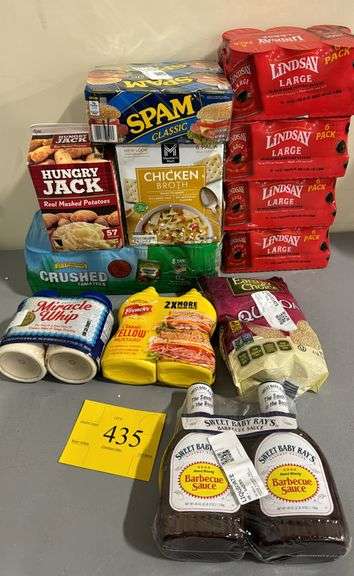 MISC LOT OF FOOD ITEMS - SEE PHOTOS - Earl's Auction Company