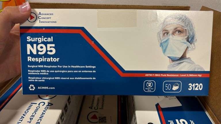 (2) BOXES OF N95 MASKS (300 PER BOX) - Earl's Auction Company
