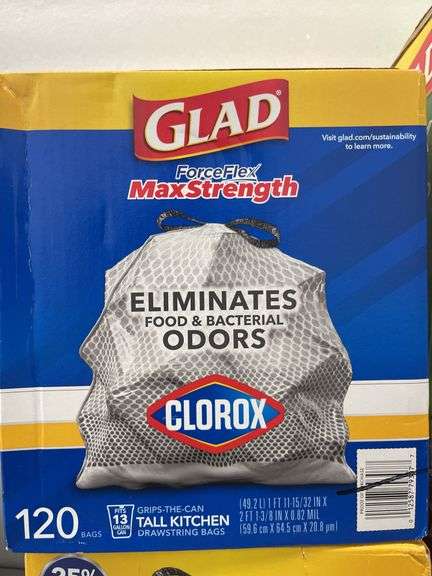 (4) BOXES OF GLAD TRASH BAGS - Earl's Auction Company