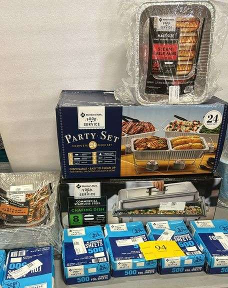 MISC LOT OF DISPOSABLE SERVEWARE - SEE PHOTOS - Earl's Auction Company