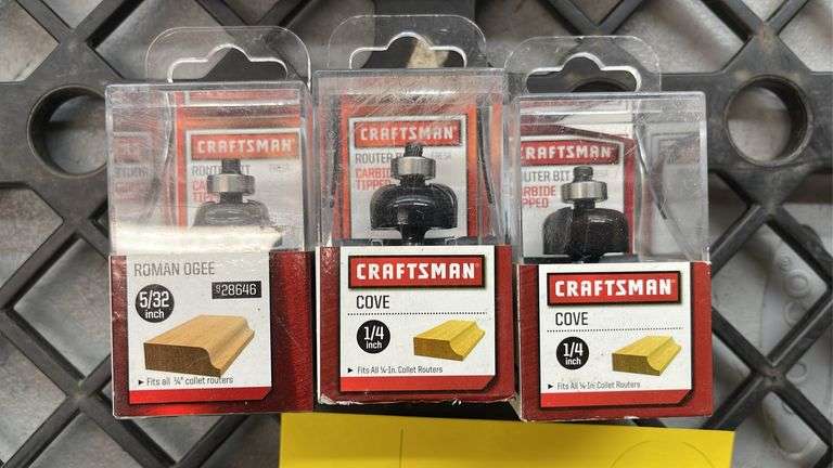 (1) CRAFTSMAN ROUTER BIT SET & (3) ROUTER BITS - Earl's Auction Company