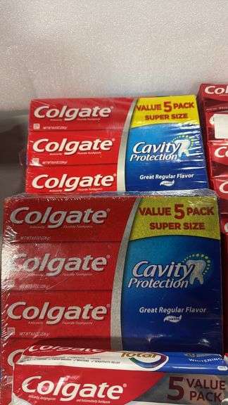 (7) PACKS OF COLGATE TOOTHPASTE - Earl's Auction Company