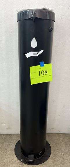 RIGASAN PENGUIN FOOT PUMP DISPENSER - BLACK - Earl's Auction Company