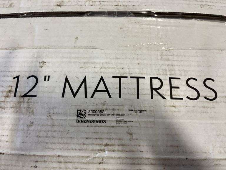 MEMBERS MARK 12" TWIN SIZE MATTRESS IN BOX - Earl's Auction Company