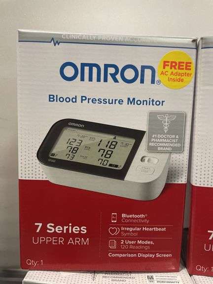 (4) OMRON BLOOD PRESSURE MONITORS IN BOXES - Earl's Auction Company