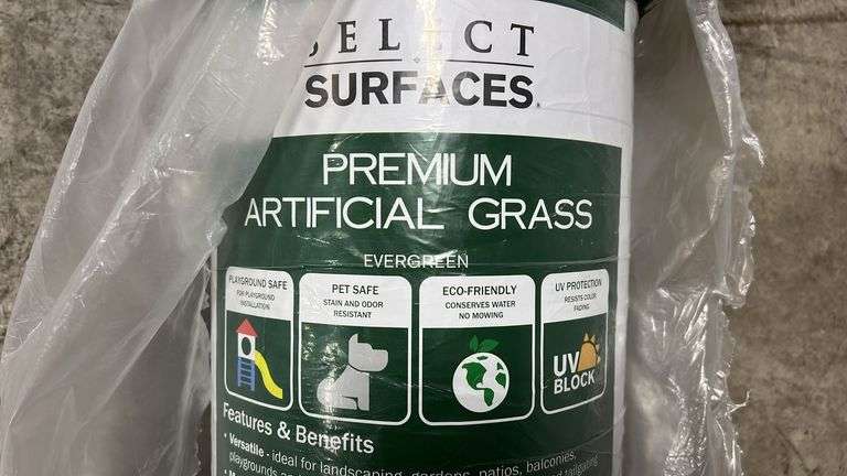 7FTx12FT ROLL OF SELECT SURFACES PREMIUM ARTIFICIAL GRASS - Earl's Auction Company