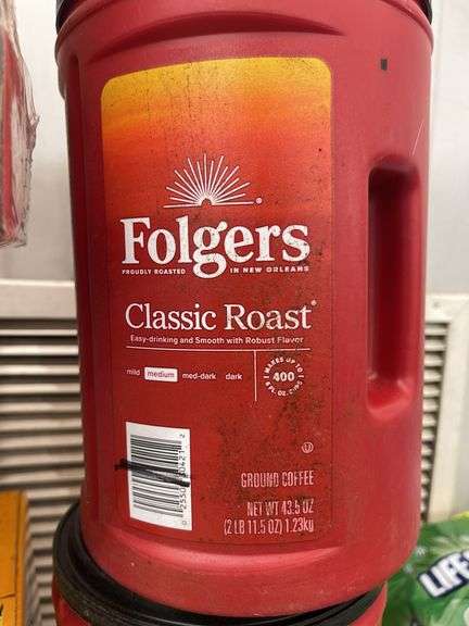 5PC COFFEE LOT - CREAMER, K CUP PODS & FOLGERS - Earl's Auction Company