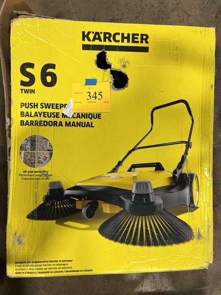 K'A'RCHER S6 TWIN PUSH SWEEPER IN BOX - Earl's Auction Company