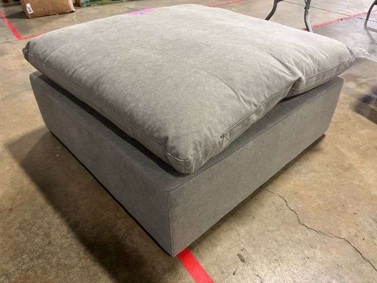 LARGE GREY OTTOMAN - Earl's Auction Company