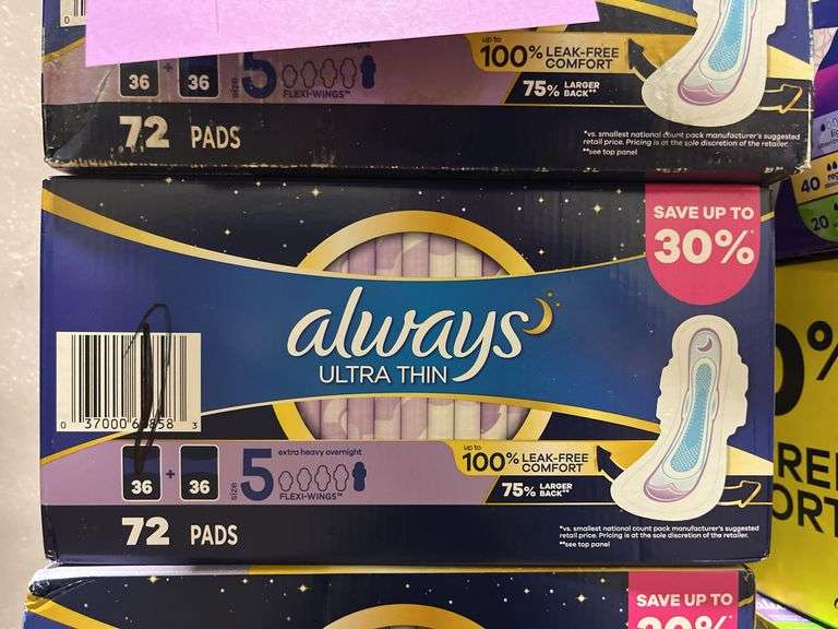 (8) BOXES OF PADS/ TAMPONS - ALWAYS & TAMPAX - Earl's Auction Company