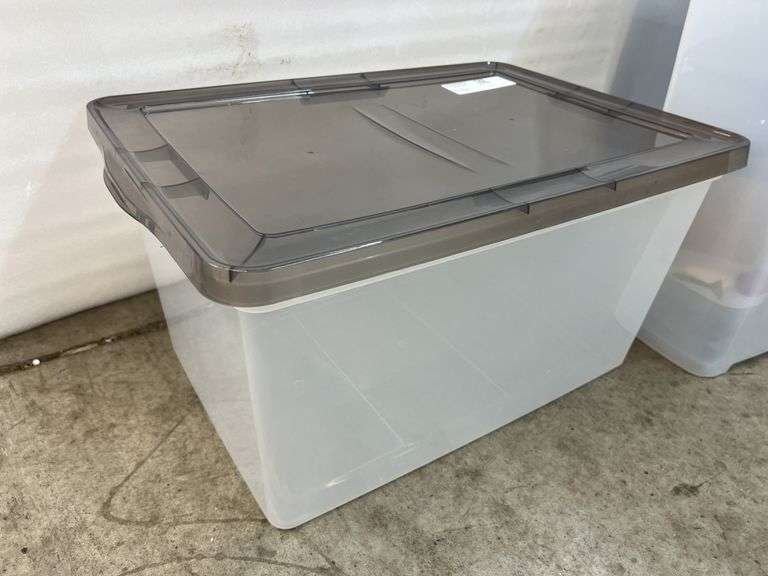 PLASTIC STORAGE TOTE & (4) STORAGE DISPENSERS W/ LIDS - Earl's Auction ...