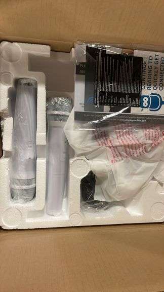 SING CAST SINGING MACHINE IN BOX - Earl's Auction Company