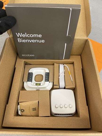 ECOBEE SMART THERMOSTAT IN BOX - Earl's Auction Company