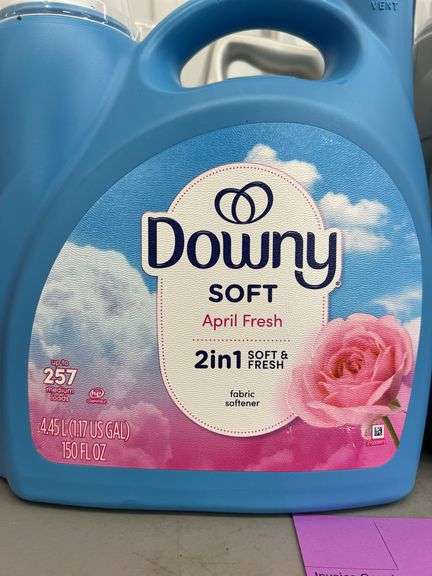 (4) JUGS OF FABRIC SOFTENER - DOWNY & SNUGGLE - Earl's Auction Company