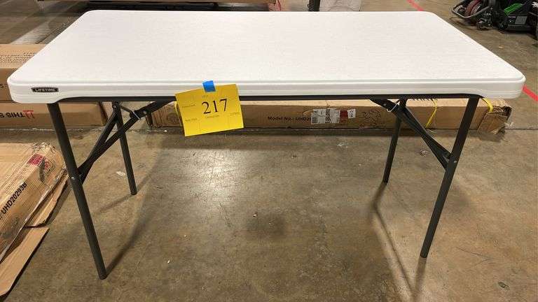 LIFETIME 4FT FOLDING TABLE - WHITE - Earl's Auction Company