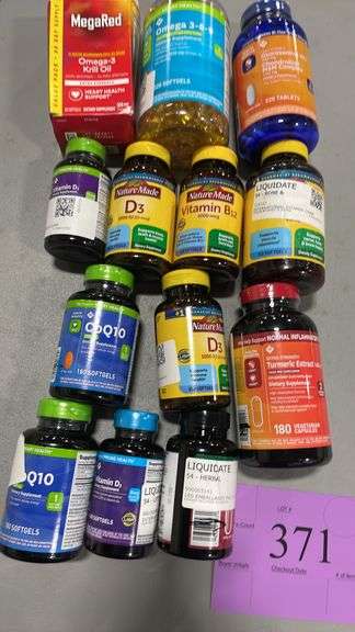 (13) BOTTLES OF ASSORTED VITAMINS/ SUPPLEMENTS - SEE PHOTOS - Earl's ...