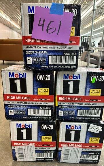 (5) BOXES OF MOBIL OIL - Earl's Auction Company
