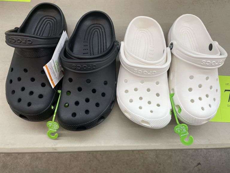 (2) PAIRS OF CROCS SHOES - SIZE MENS 7 OR WOMENS 9 - Earl's Auction Company