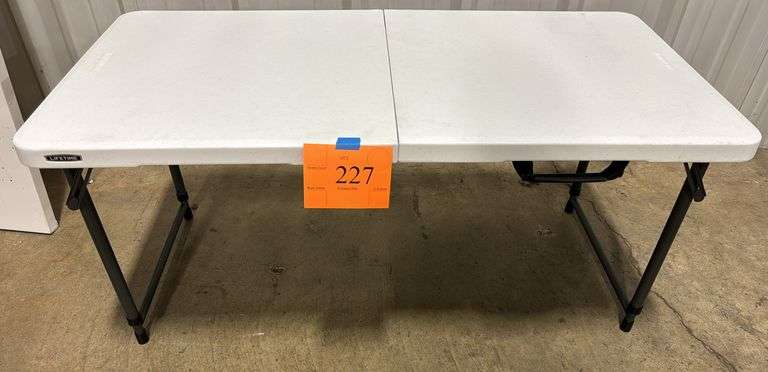 LIFETIME 4FT ADJUSTABLE FOLDING TABLE - WHITE - Earl's Auction Company