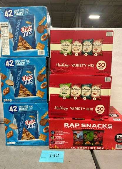 (6) BOXES OF CHIPS - CHEX MIX & RAP SNACKS - Earl's Auction Company