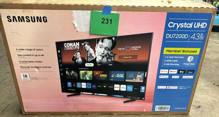 SAMSUNG 43" CRYSTAL DU7200D 4K SMART TV IN BOX - Earl's Auction Company