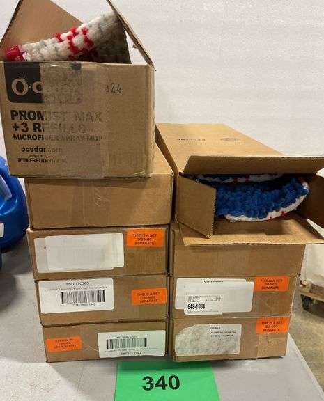 O CEDAR PRO MIST MAX & (8) 3 ACTION FLIP MOPS IN BOXES - Earl's Auction ...