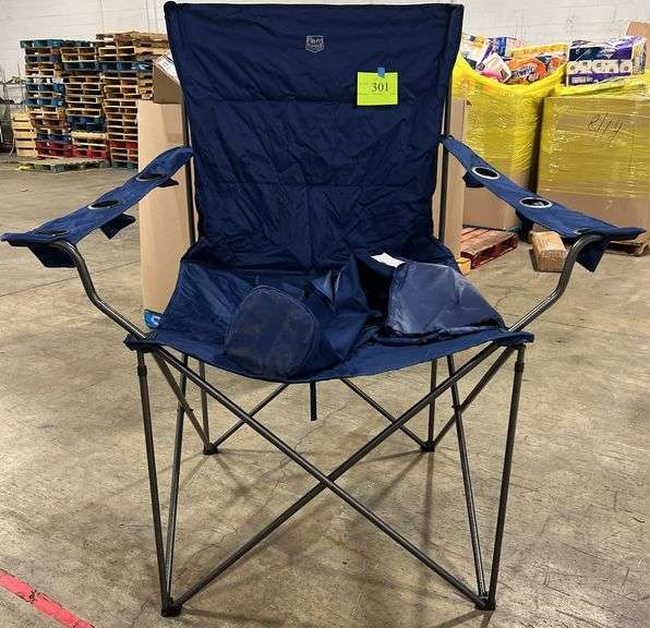 TIMBER RIDGE GIANT CAMP CHAIR W/ BAG - NAVY BLUE - Earl's Auction Company