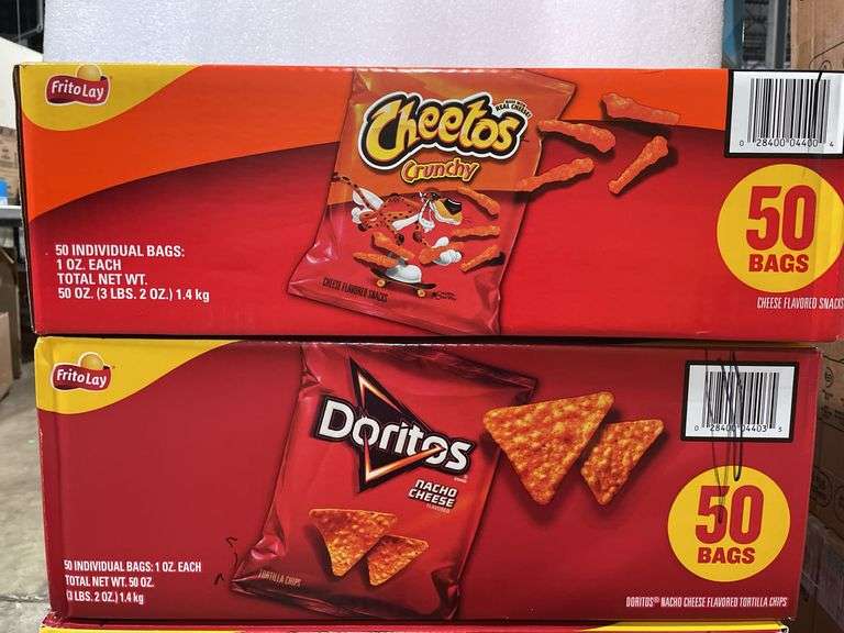 (4) BOXES OF CHIPS - CHEETOS & DORITOS - Earl's Auction Company