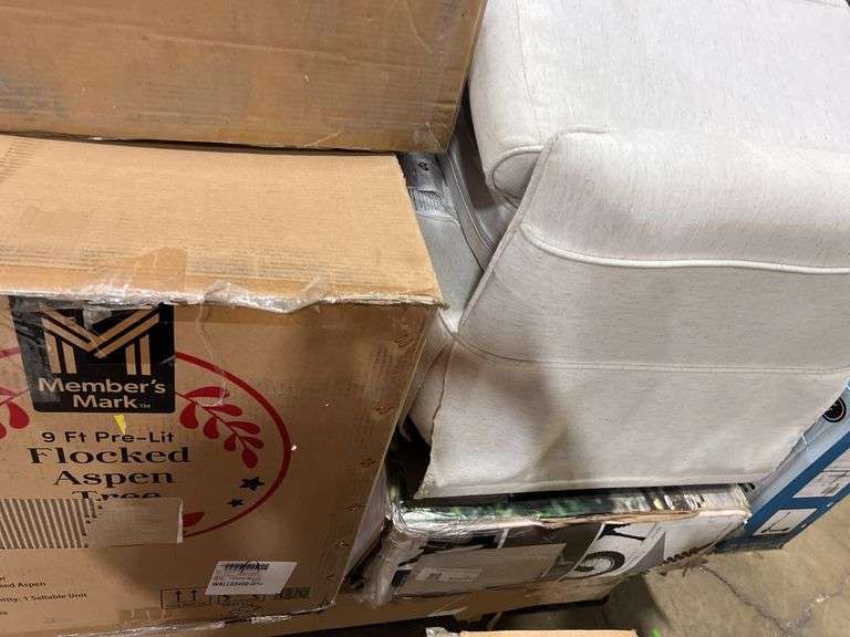 AS IS - DAMAGED/ MISMATCHED ITEMS - SEE PHOTOS - Earl's Auction Company