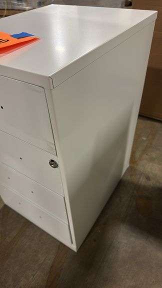 4 DRAWER SMALL WHITE FILING CABINET - Earl's Auction Company