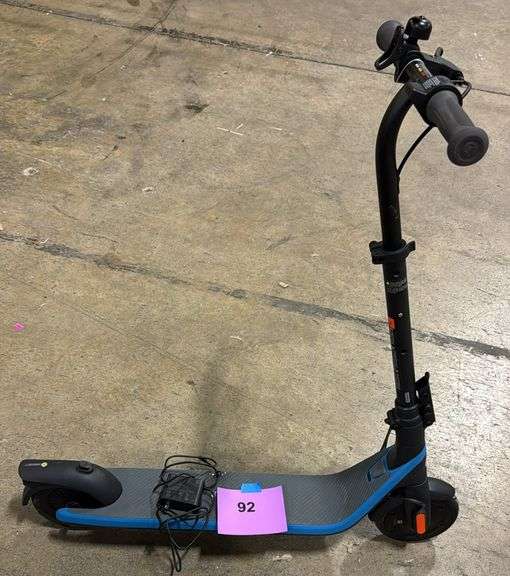 NINEBOT C2 PRO SE KIDS EKICK SCOOTER W/ CHARGER - Earl's Auction Company