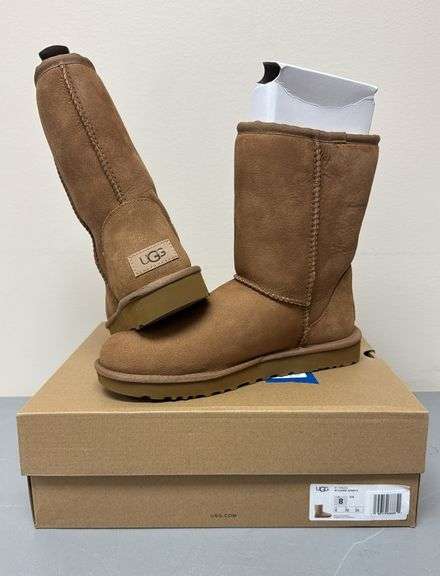 NEW WOMENS UGG CLASSIC BOOTS W/ BOX SIZ8 - CHESTNUT - Earl's Auction ...